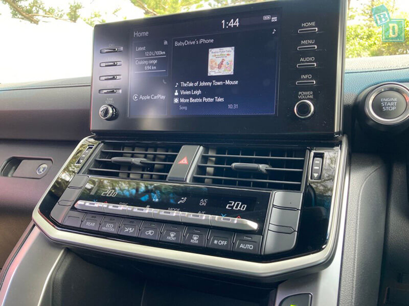 Toyota Land Cruiser 300 Series (2021 onwards) with the Caravan/Trailer ...